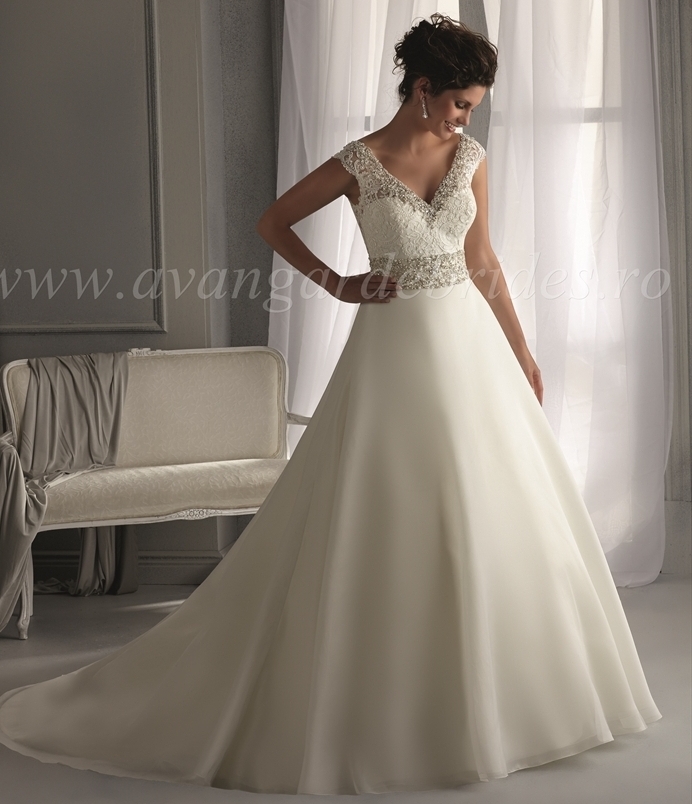 Colectia Mori Lee Bridal fall 2014 2015 oferita de Avangarde Brides